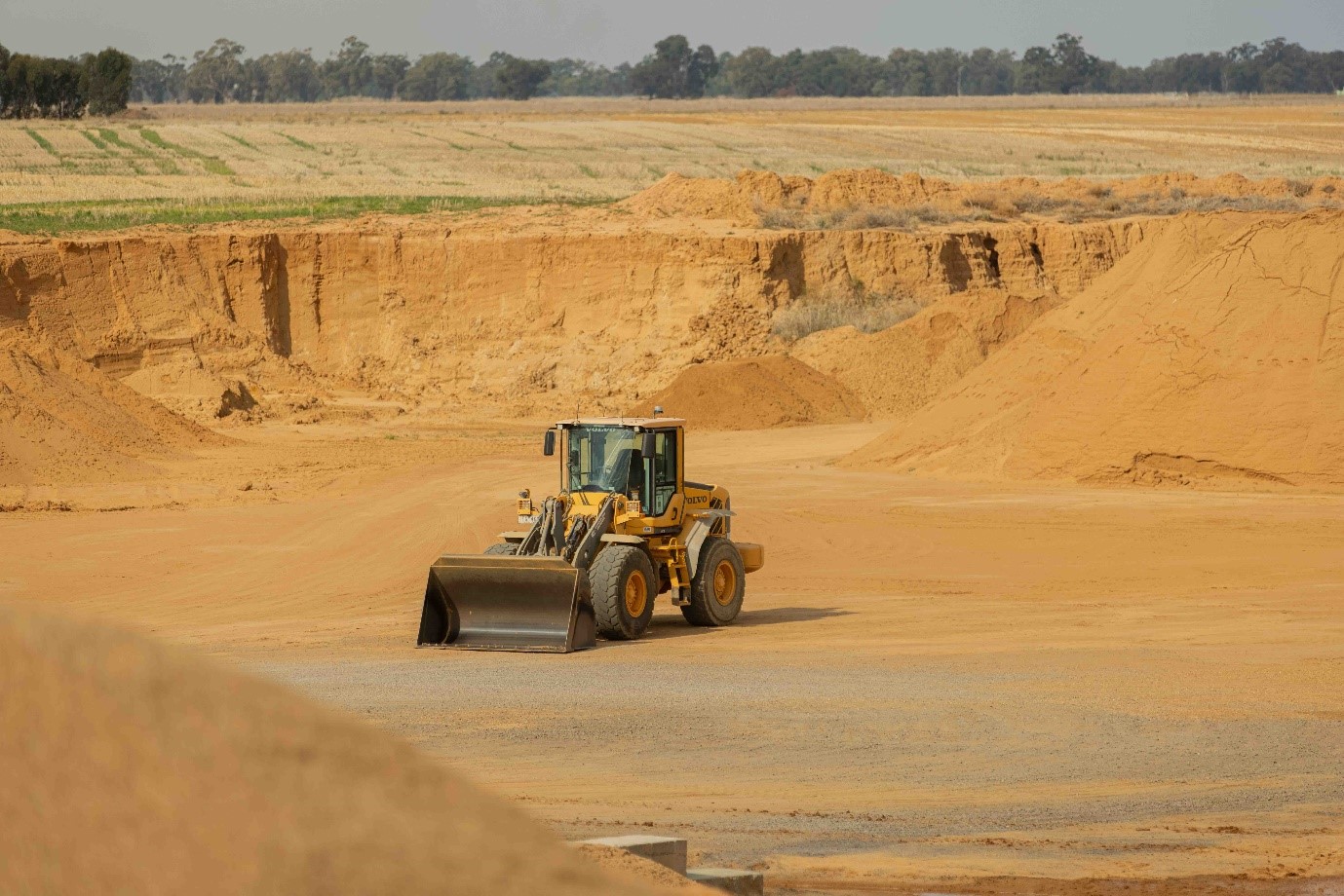 Volvo ticks the boxes for Epsom Sand & Soil - Sand & Stone